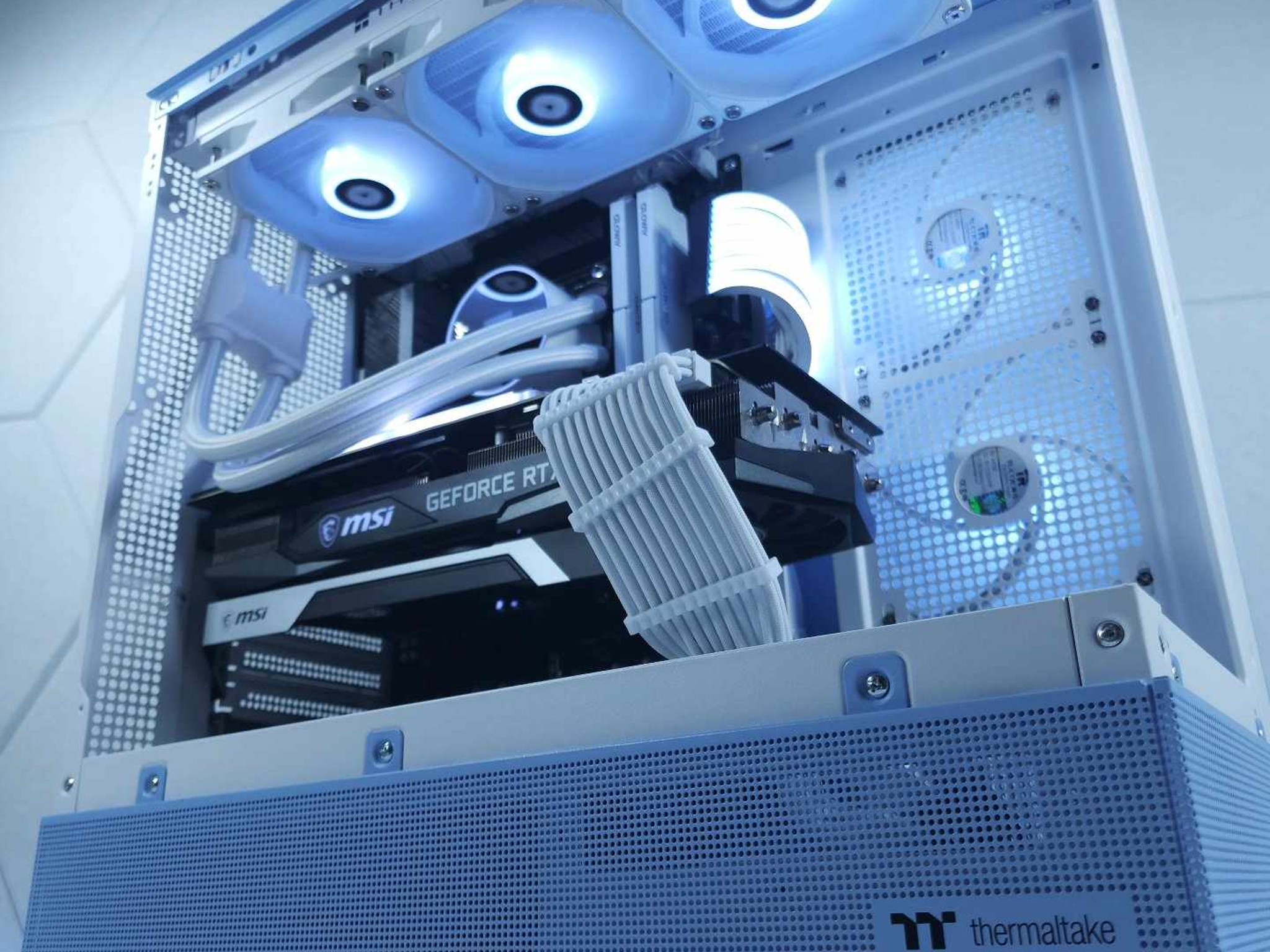💙🤍RTX 3080Ti || Core i7 12700K || 2TB M.2 NVMe SSD || 32GB 3200MHz ...
