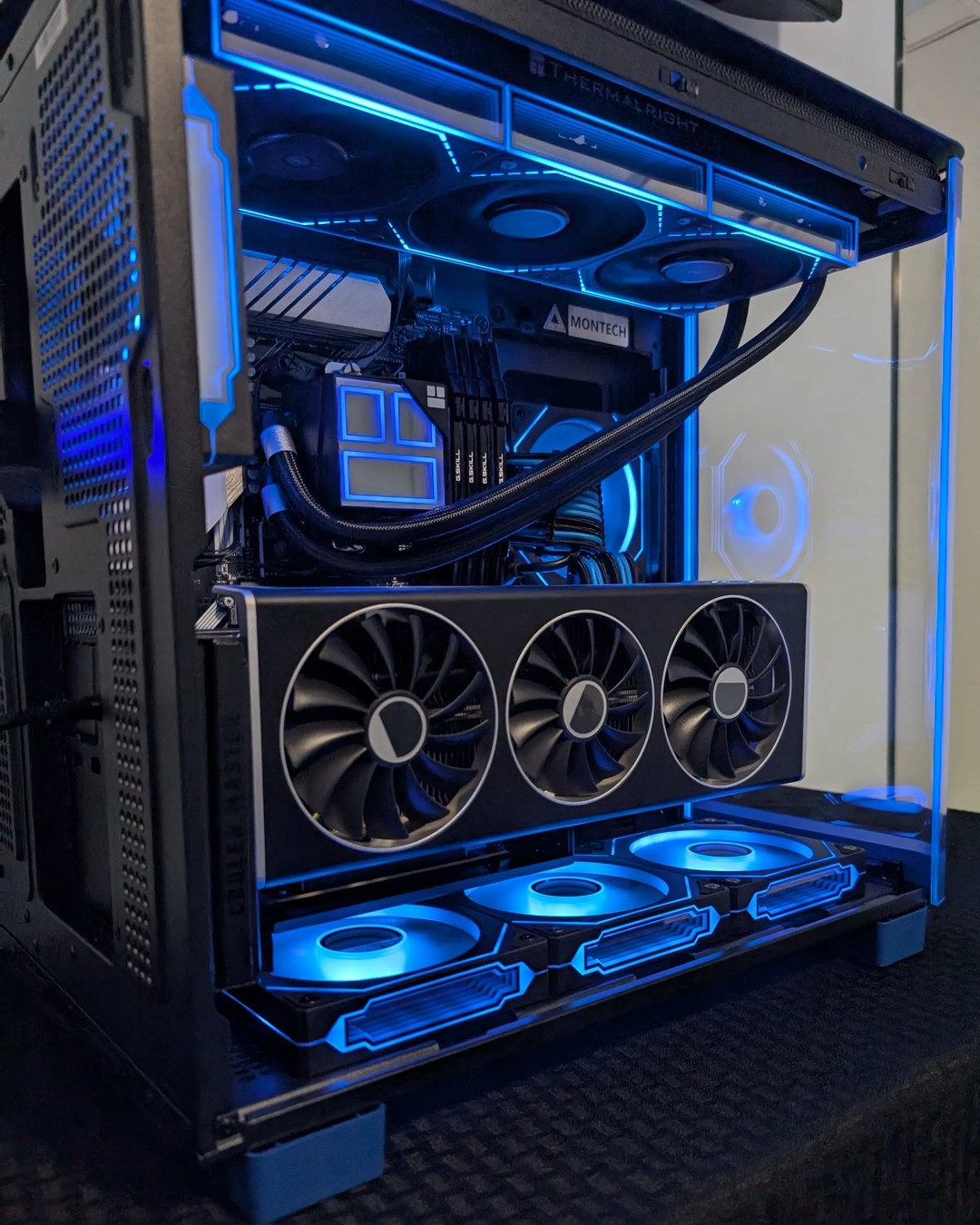 16 Core Beast PC for Gaming/Streaming/Computing - RX 7800 XT 32 GB DDR5 ...