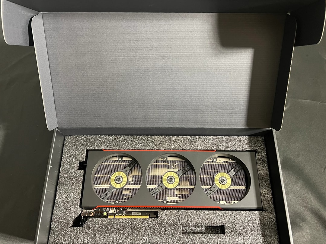 XFX Mercury AMD Radeon RX 7900 XTX Magnetic Air | Jawa