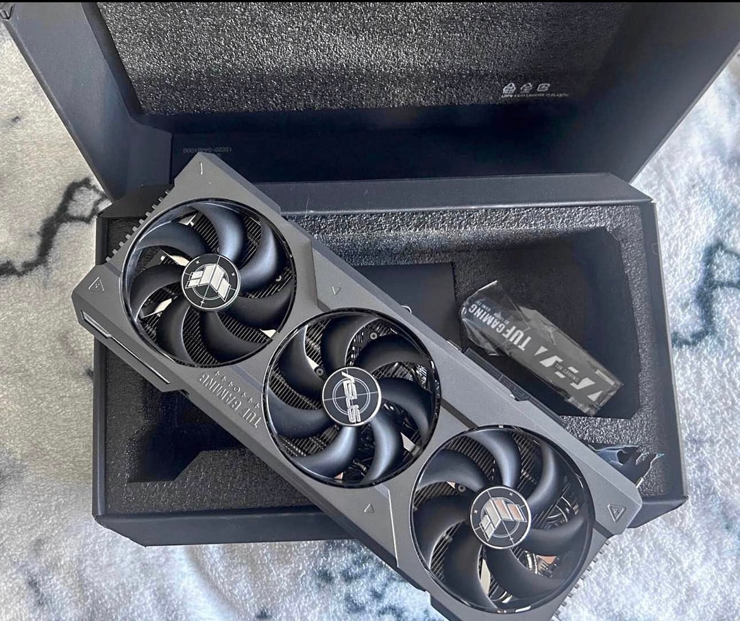 ASUS TUF Gaming GeForce RTX 4080 SUPER OC Edition | Jawa