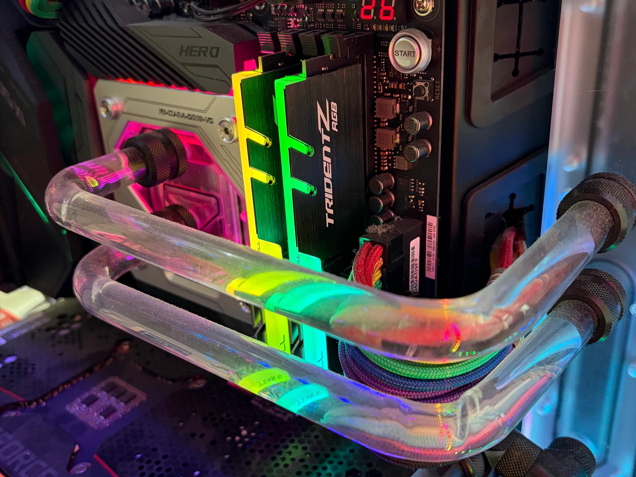 Custom Water Cooled PC- i9 9900k, 32gb RAM, Asus Maximus Hero XI ...