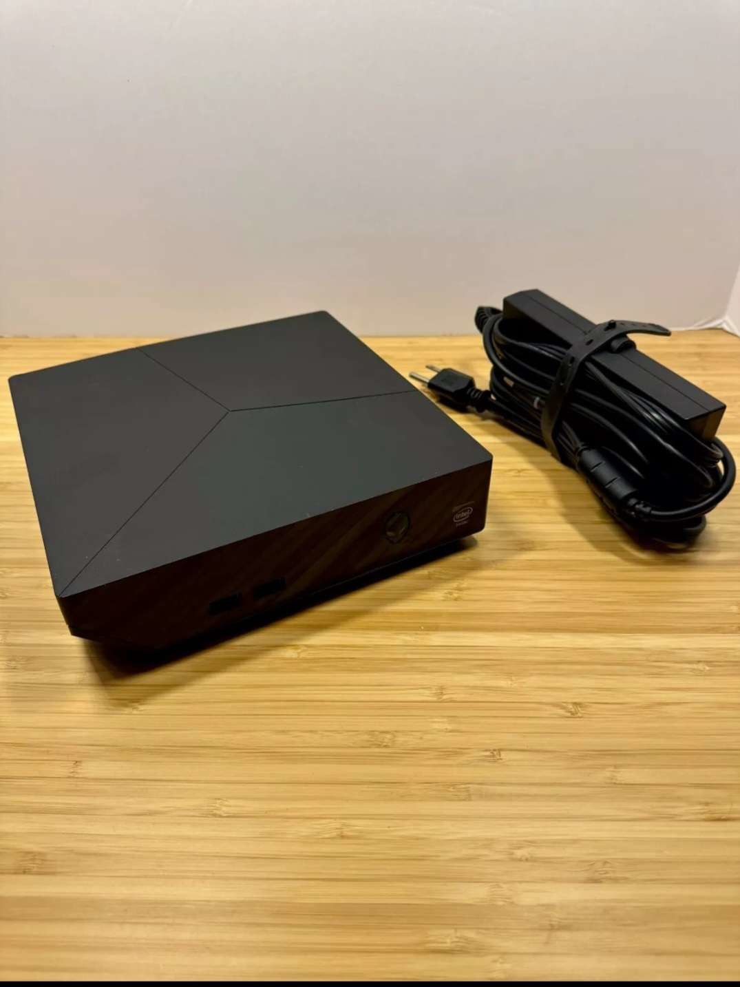 Dell Alienware Alpha R1 D07U i3 4130T, 16GB RAM, GTX 860M and a 240GB ...
