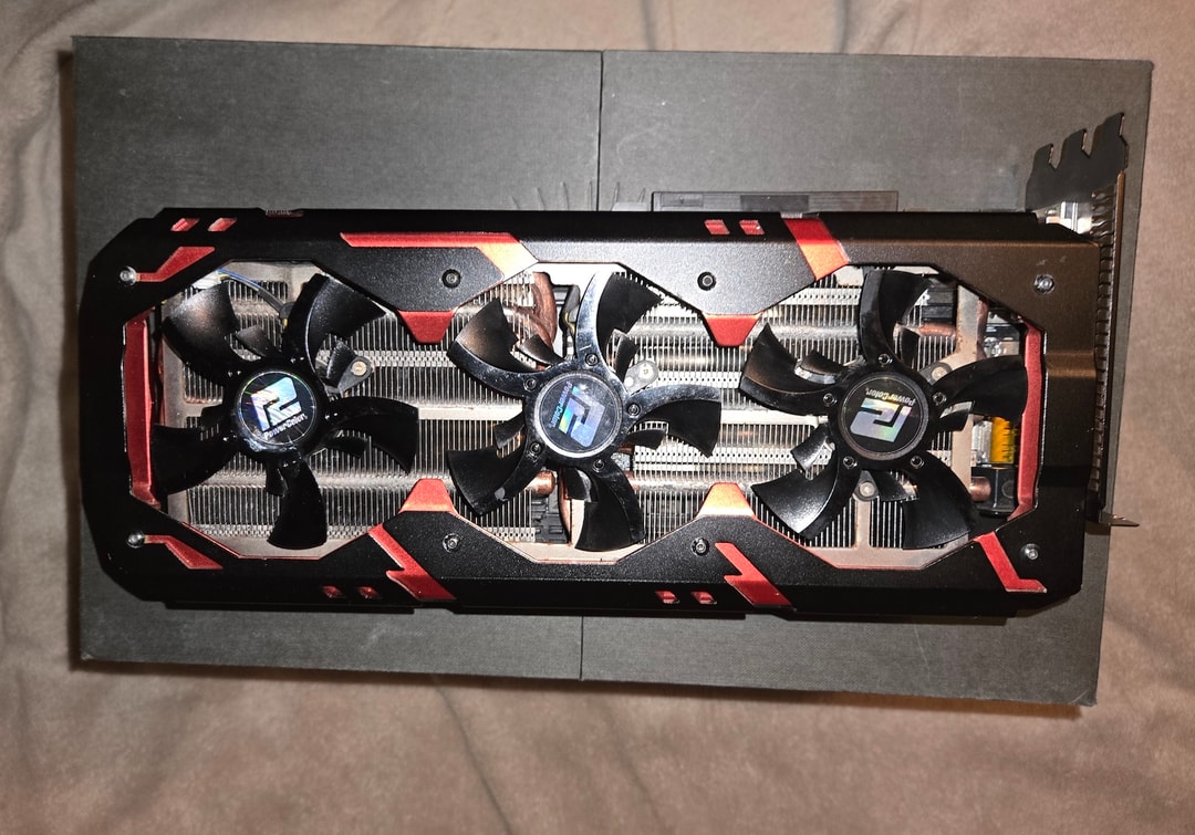 Power Color Devil 13 390 Dual 16gb GPU Rare | Jawa