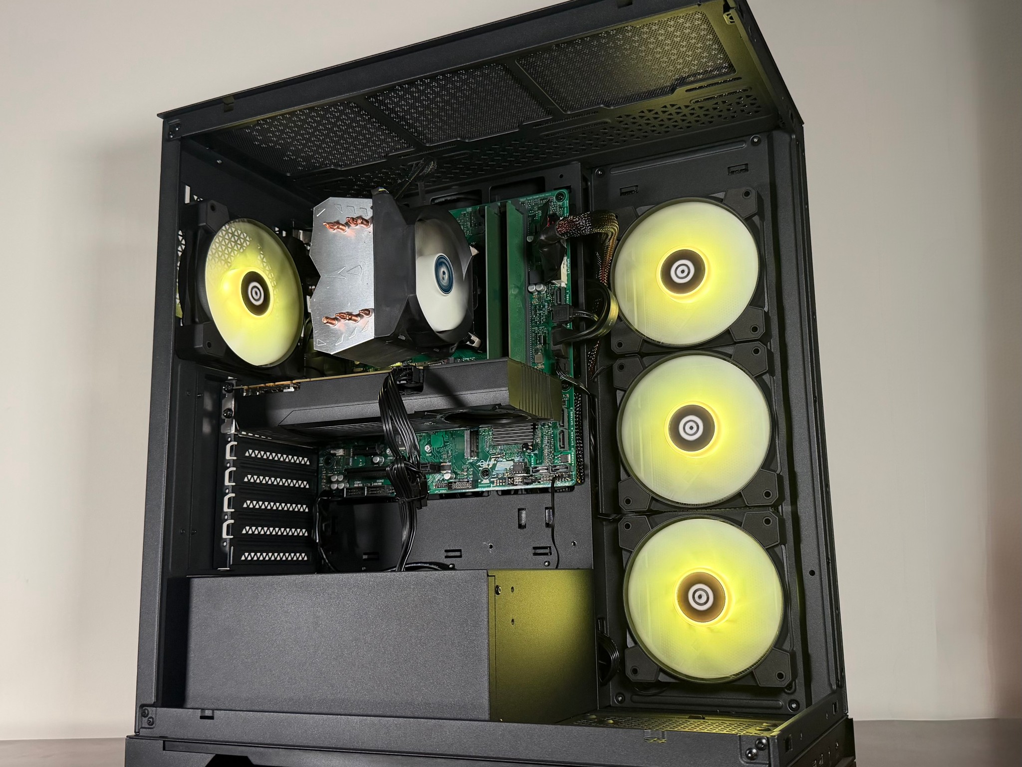 👽Value 1080p Monster👽 i7 7700 | GTX 1070 | 16GB RAM | 1.25TB Storage | Jawa