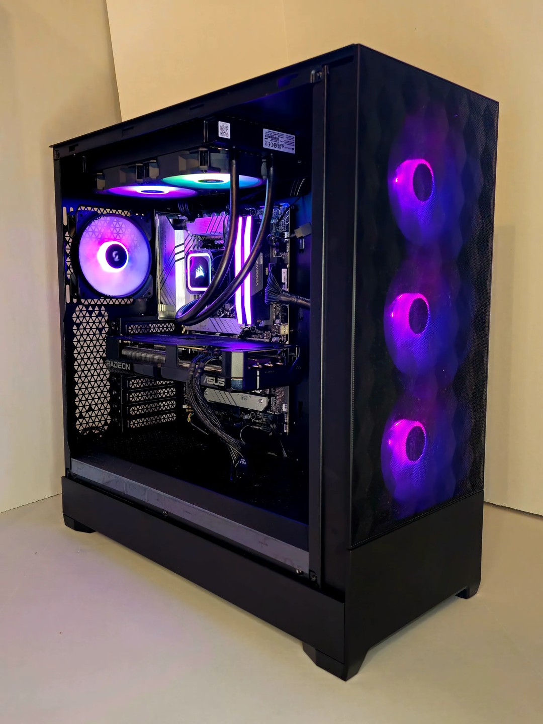 Brand New Mid Tier PC. 13600k & 7800XT | Jawa