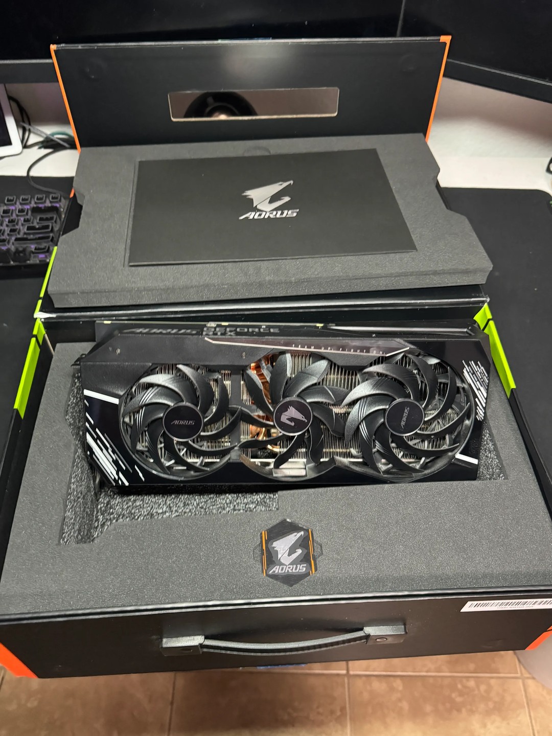 Gigabyte AORUS Master RTX 3080 Ti | Jawa
