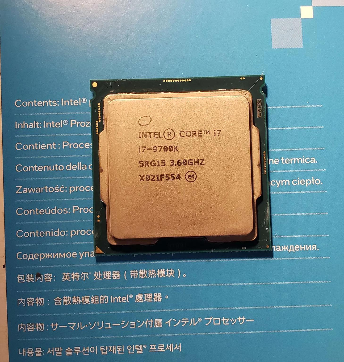 Intel i7-9700K Desktop Processor 8 Cores up to 3.6 GHz Turbo unlocked ...