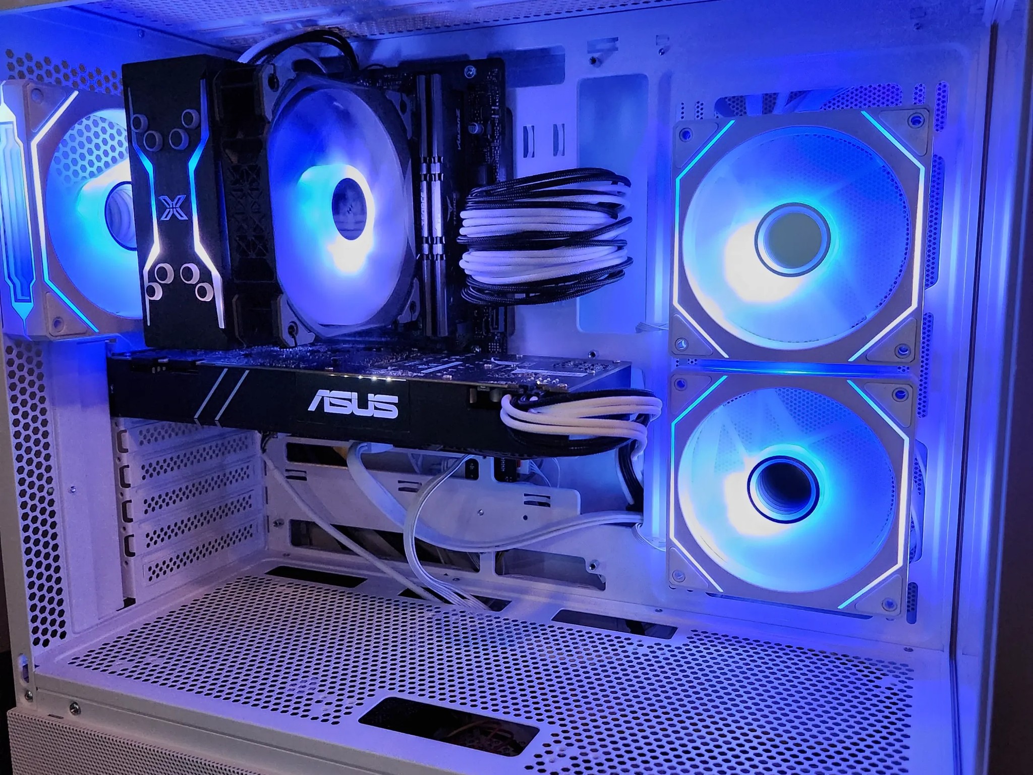 Custom Gaming PC | i5 9400F + GTX 1070 | 16GB DDR4, 512GB NVMe SSD ...
