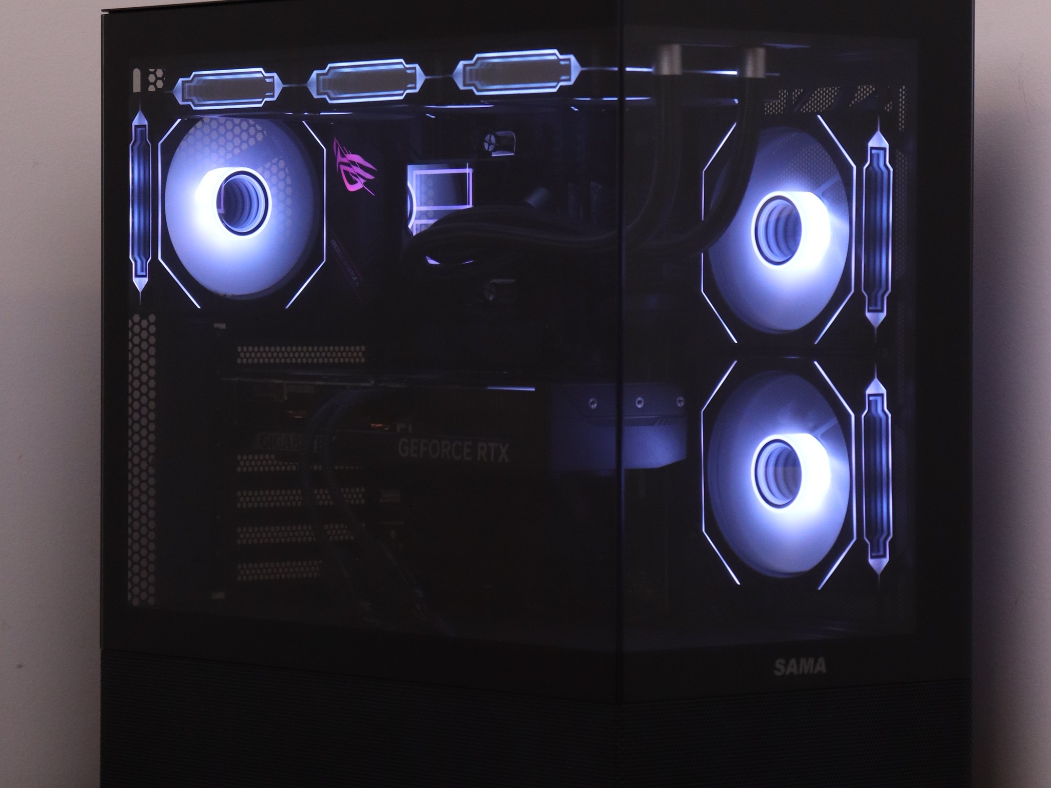 Water Cooled Gaming PC | Ryzen 7 - RTX 5070 | Jawa