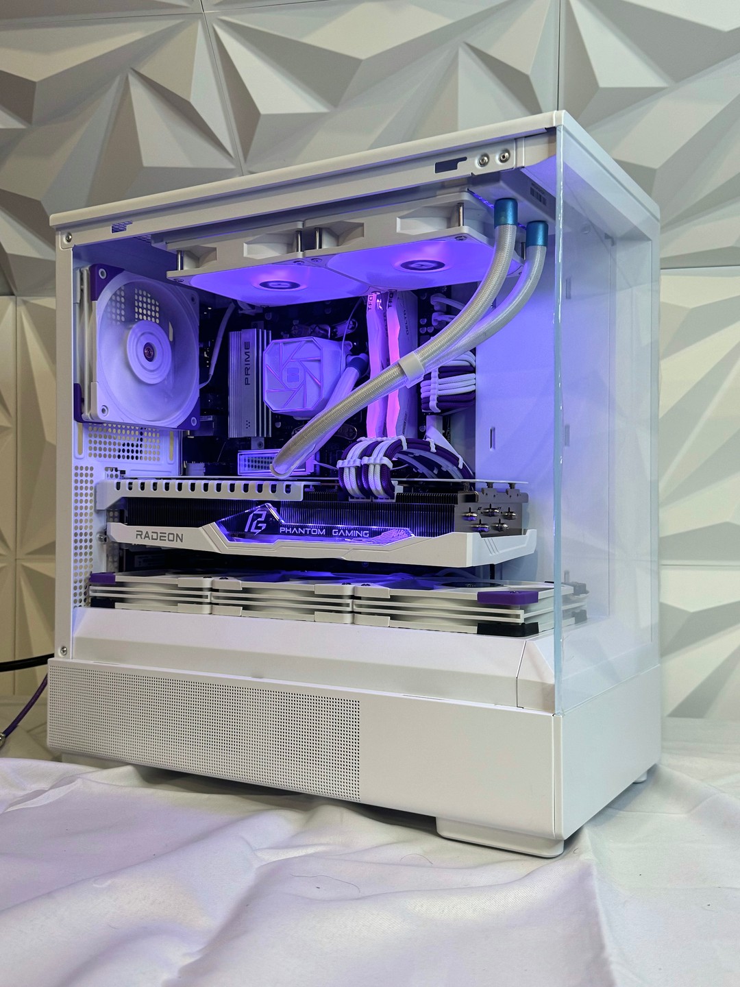 🐰🔮 | Highend Gaming Pc| 7700, 7900xt, 32gb, 1tb, accessory bundle | Jawa