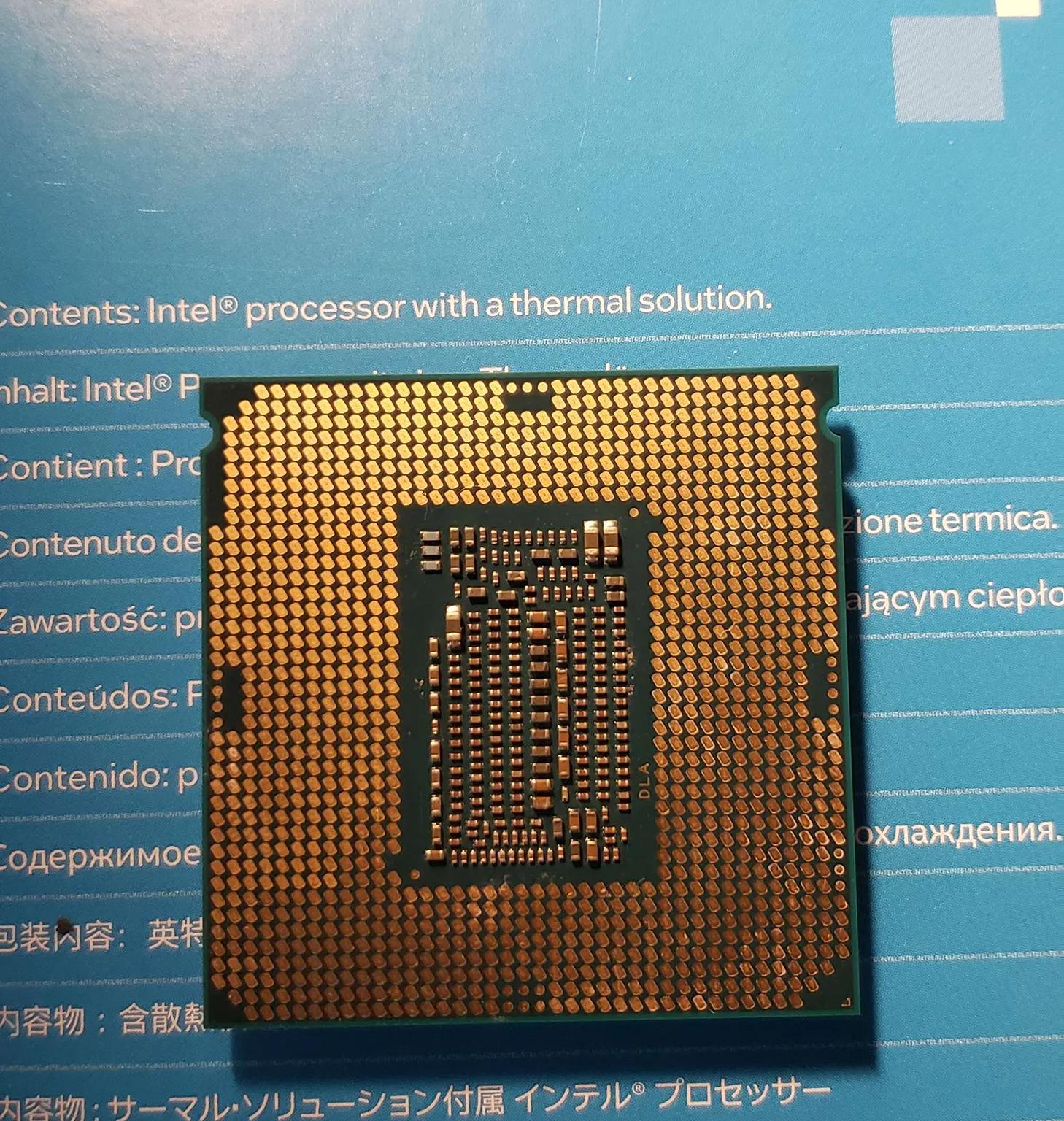 Intel i7-9700K Desktop Processor 8 Cores up to 3.6 GHz Turbo unlocked ...