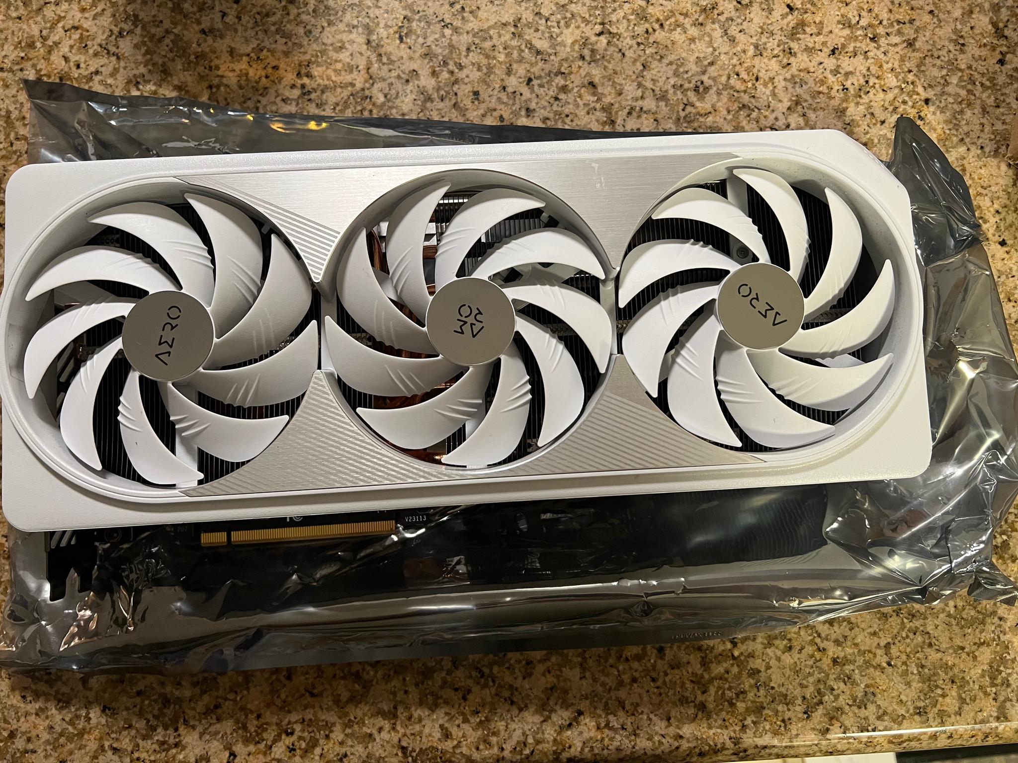 Gigabyte NVIDIA GeForce RTX 4080 Super Aero Overclocked Triple Fan 16GB ...