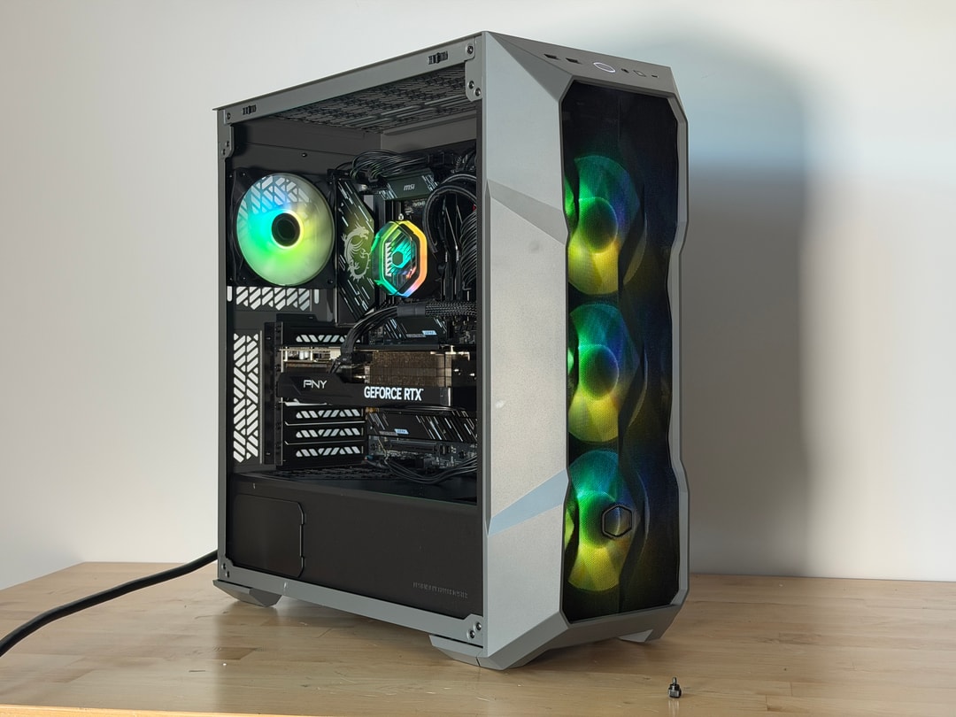 RTX 5070ti Ryzen 7 7800x3d Gaming PC | Jawa