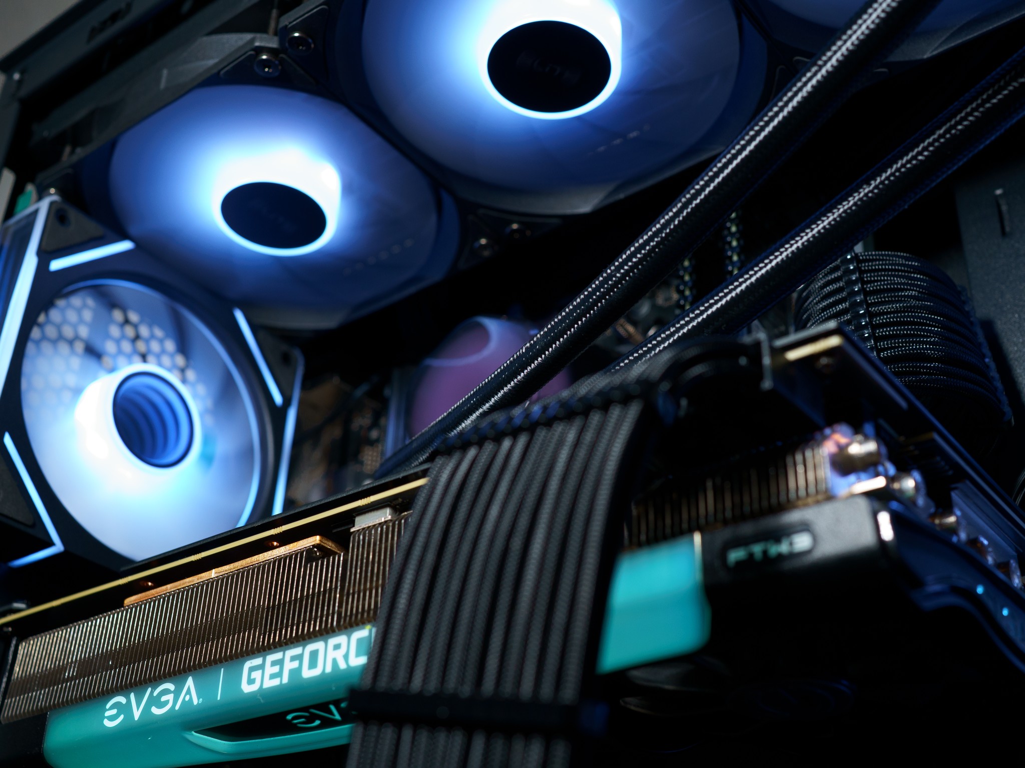 Gaming PC | RYZEN 7 3800X | RTX 3080 10GB | 32GB RAM | 2TB NVME SSD | Jawa