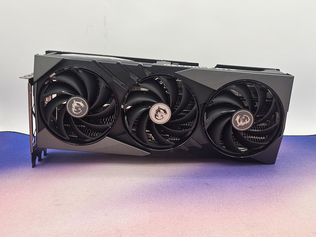 MSI Gaming X Slim RTX 4090 | Jawa