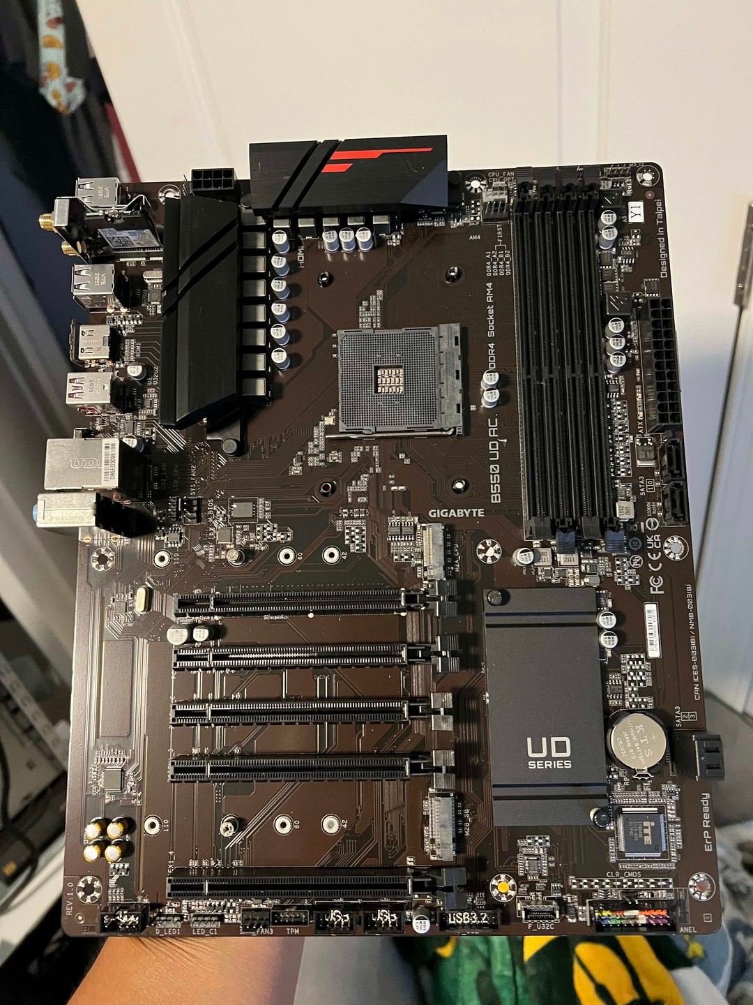 Gigabyte B550 UD AC | Jawa
