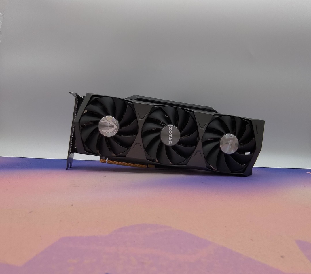 Zotac RTX 3080Ti Trinity OC | Jawa