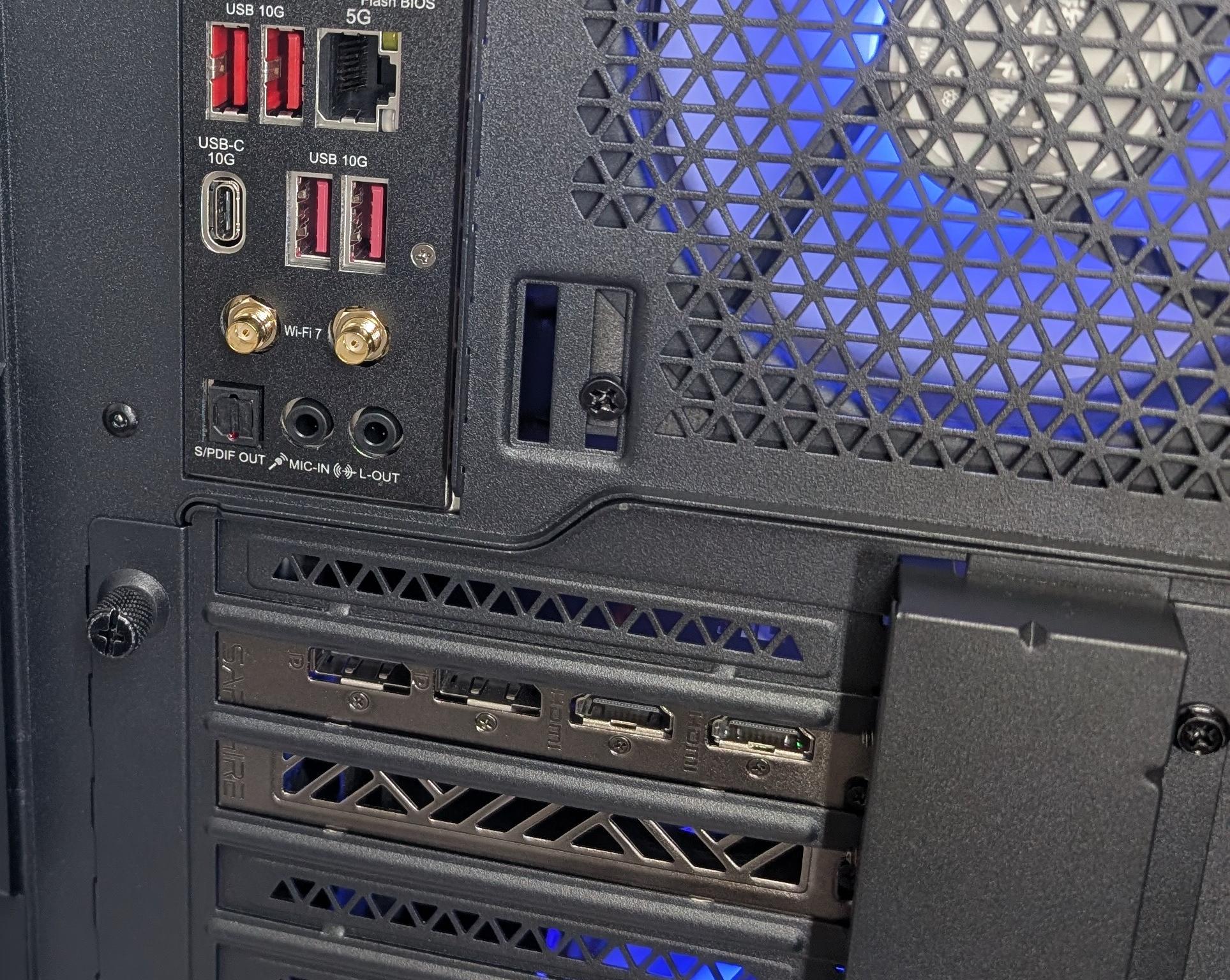 7900XTX | CORE ULTRA 5 245KF | 32GB DDR5 | 2TB NVME | 1000W | Jawa