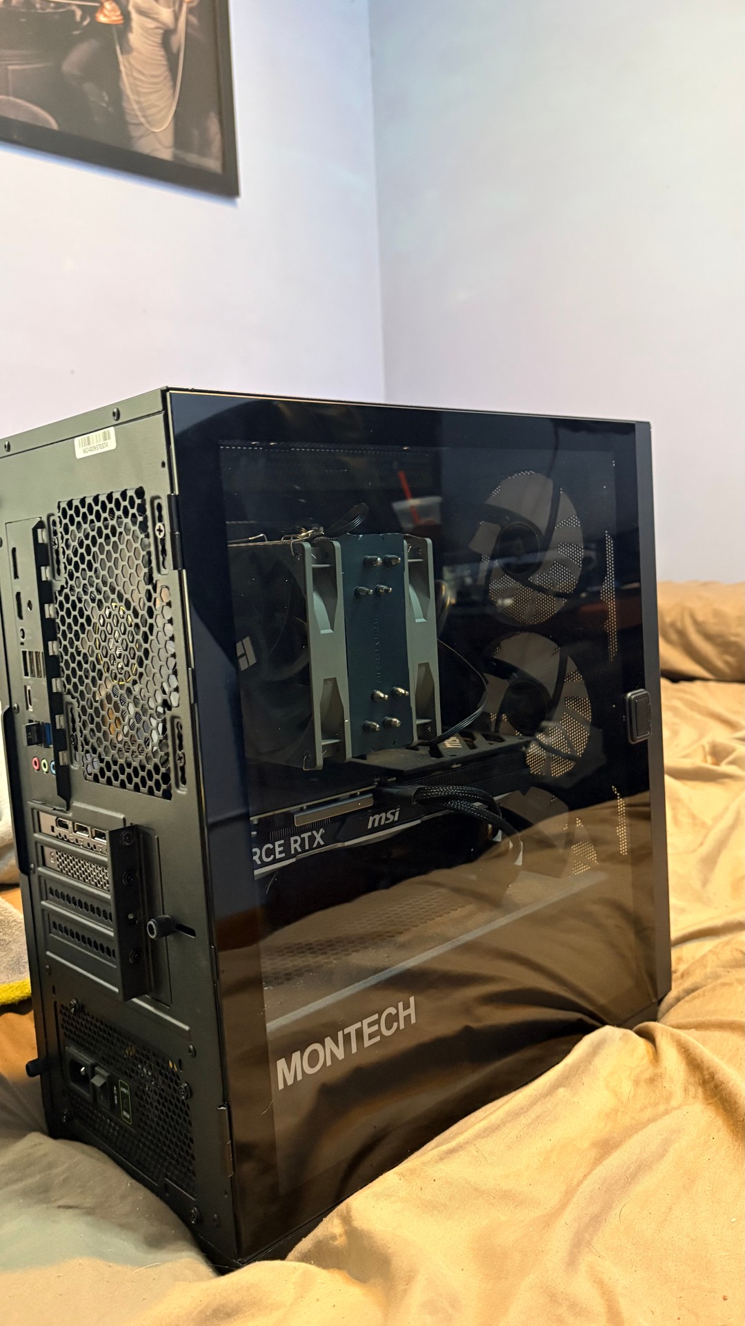 USED LIKE NEW custom pc with 4070 super and ryzen 5 7600x cpu | Jawa