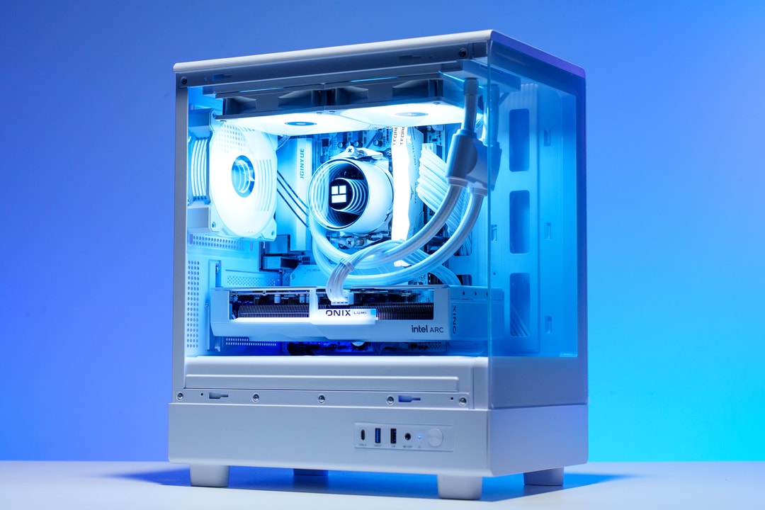 Pure White Gaming PC | Ryzen 5 7600x | Intel B580 | 32GB DDR5 RAM | 1TB ...