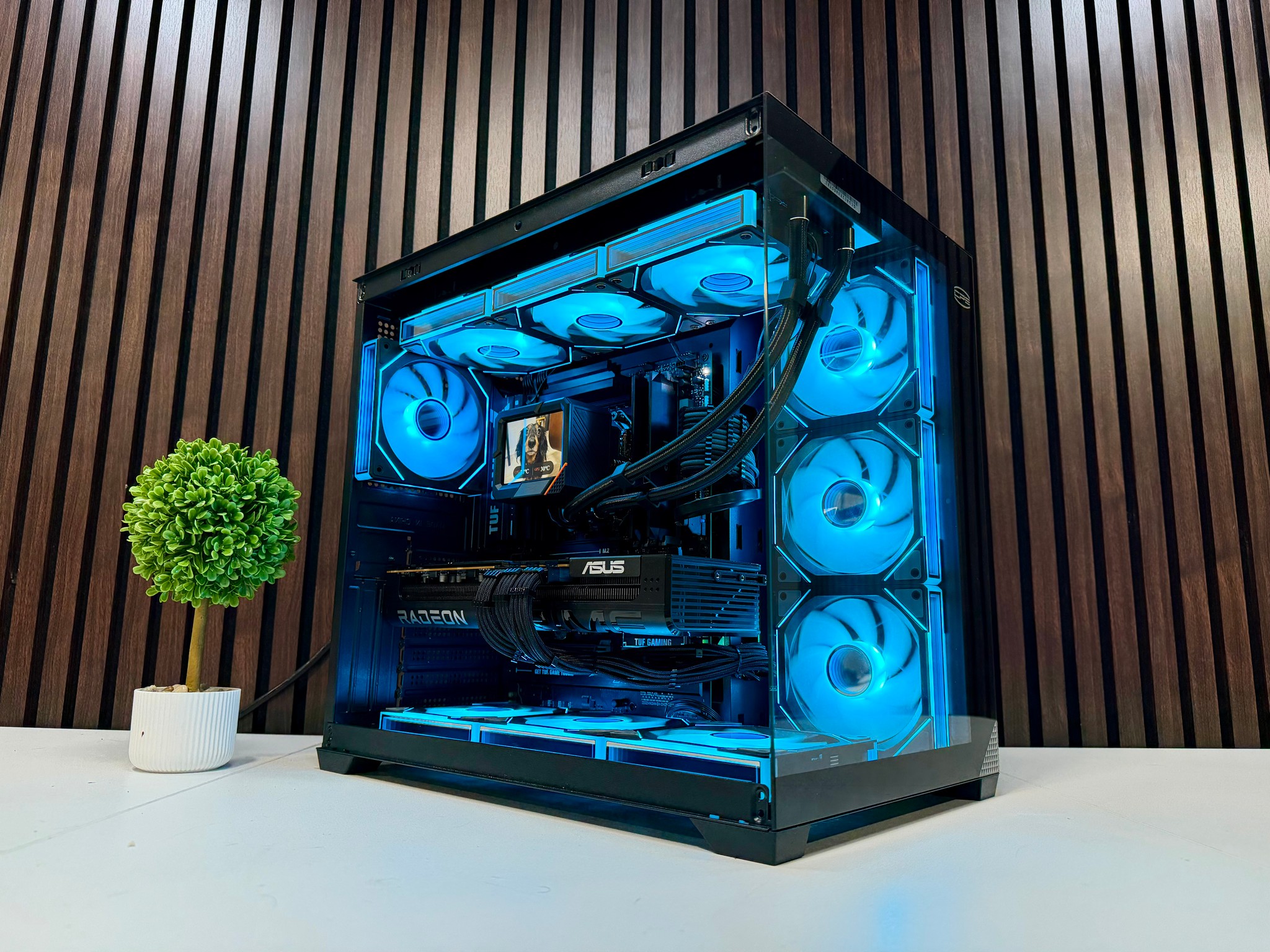 9070XT | Ryzen 7 7800X3D | 32GB DDR5 | 2TB M.2 | 850W Gold PSU | ARGB ...