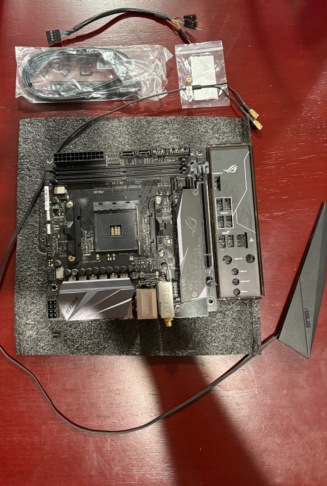 ASUS ROG STIX B450I | Jawa