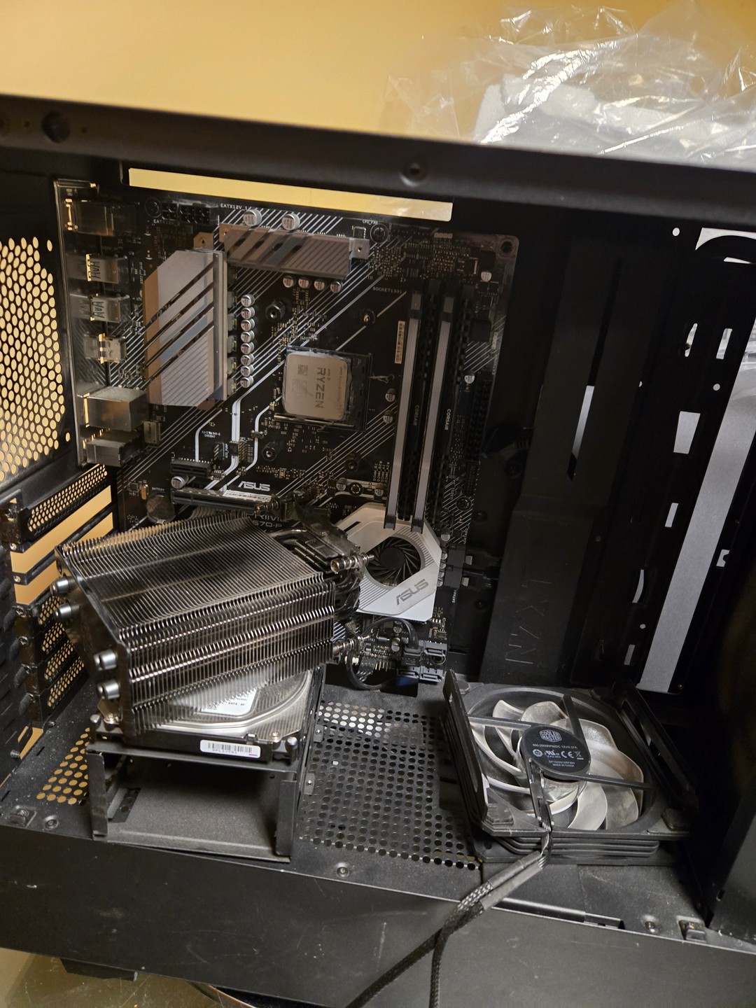 Custom Gaming PC Build half build | Jawa