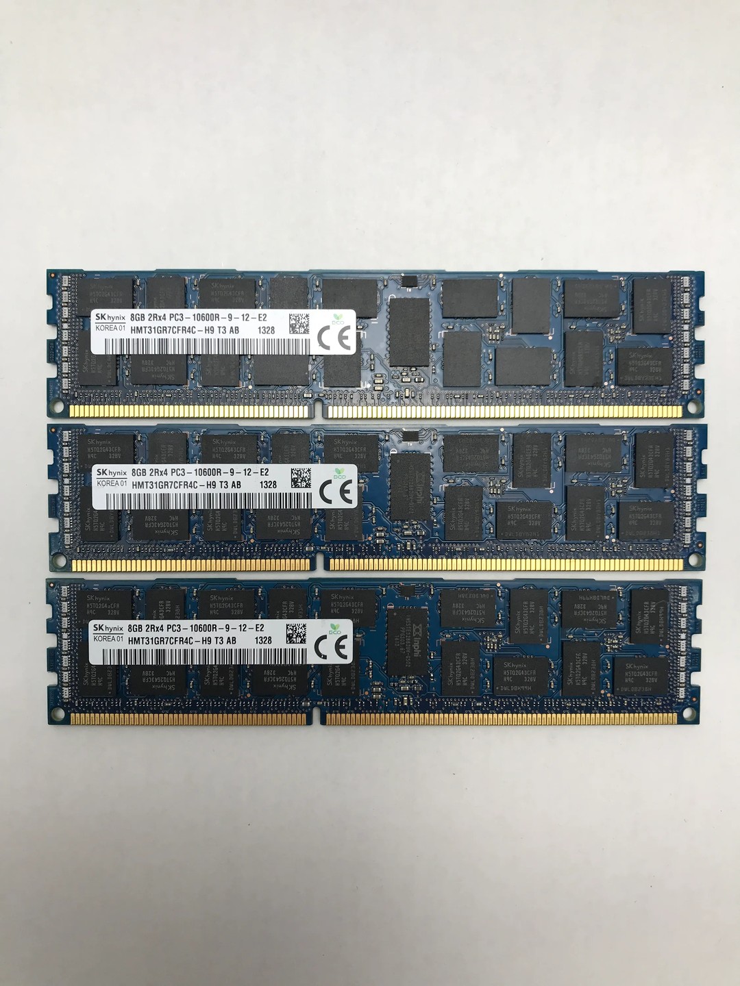 3x SK Hynix ECC DDR3 8GB sticks PC3-10600R-9-12-E2 (24GB combined) | Jawa