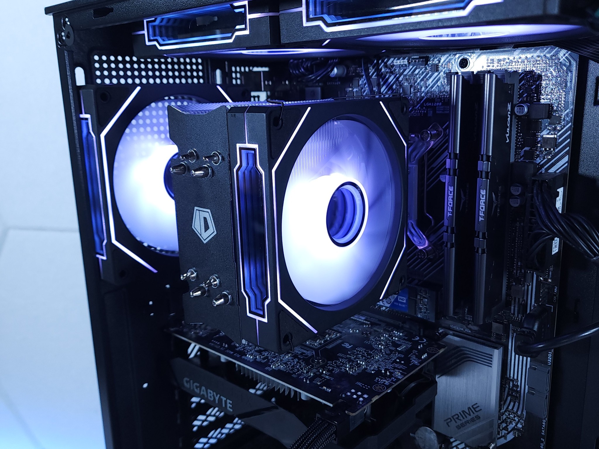 🤍🖤GTX 1650 || Core i3 10105F || 512GB M.2 SSD || 16GB 3200MHz || 1080p ...