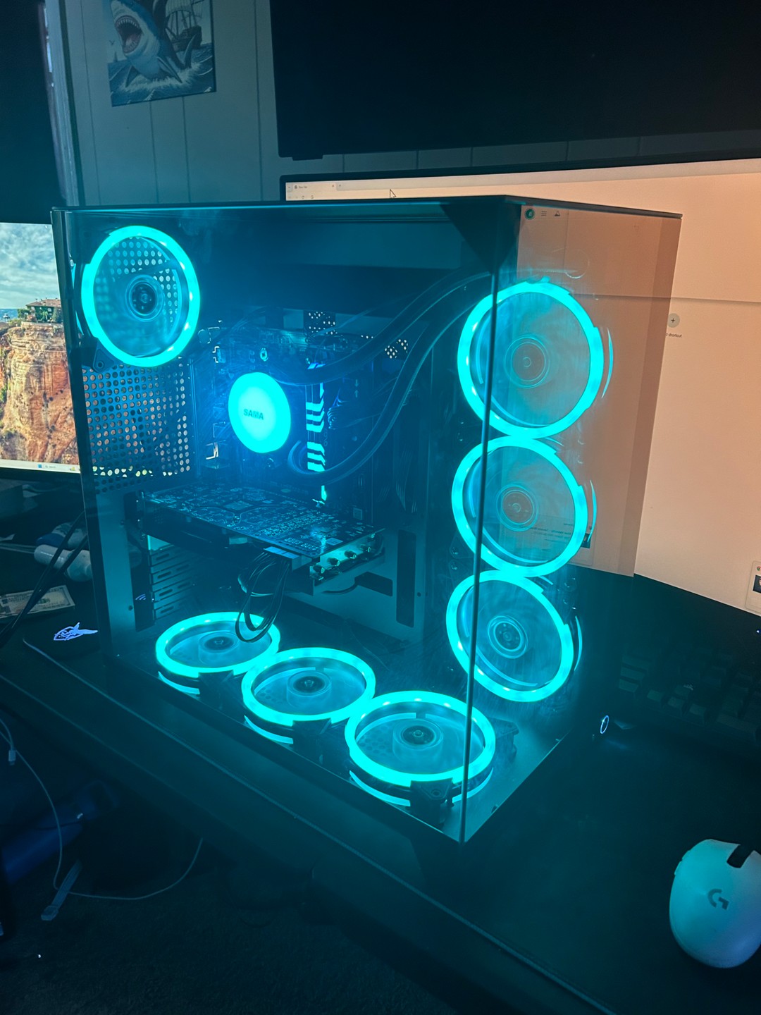 Glass Cube Gaming PC | RX 5700xt | Ryzen 5 | 32GB DDR4 | 1TB M.2 SSD | Jawa