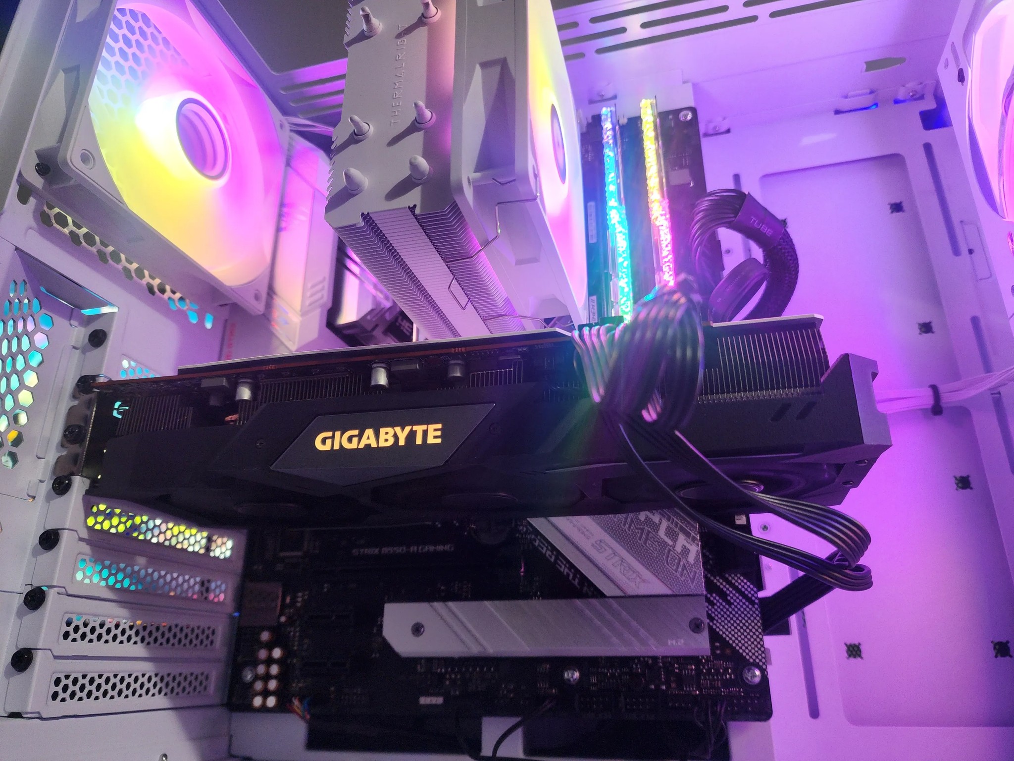 1080p / light 1440p Gaming PC (Ryzen 5600x, RX5700xt 8gb, 32gb gskil ...